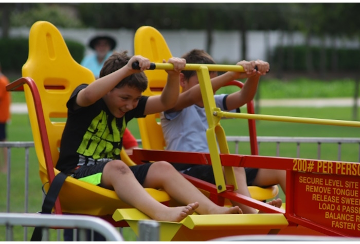 Wizzer Carnival Ride - Bounce 'N' More